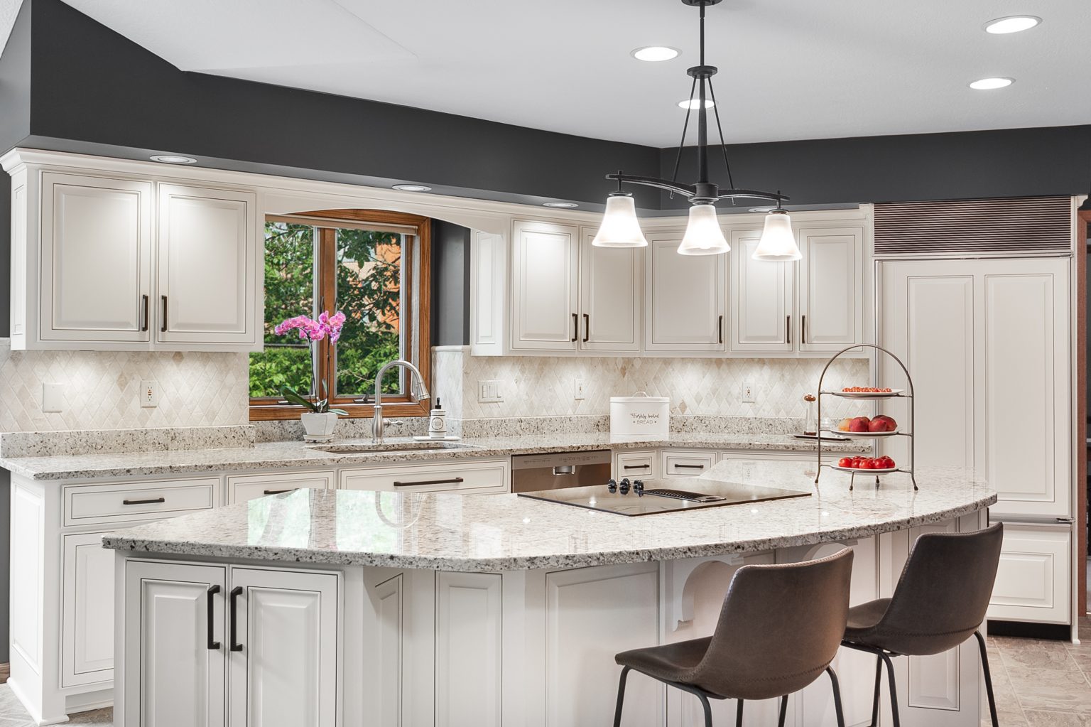 Cabinet Door Styles and Finishes Ohio | American Wood Reface